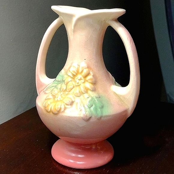 hull | Accents | Hull Pink Floral Pottery Bud Vase Vintage Art Double ...